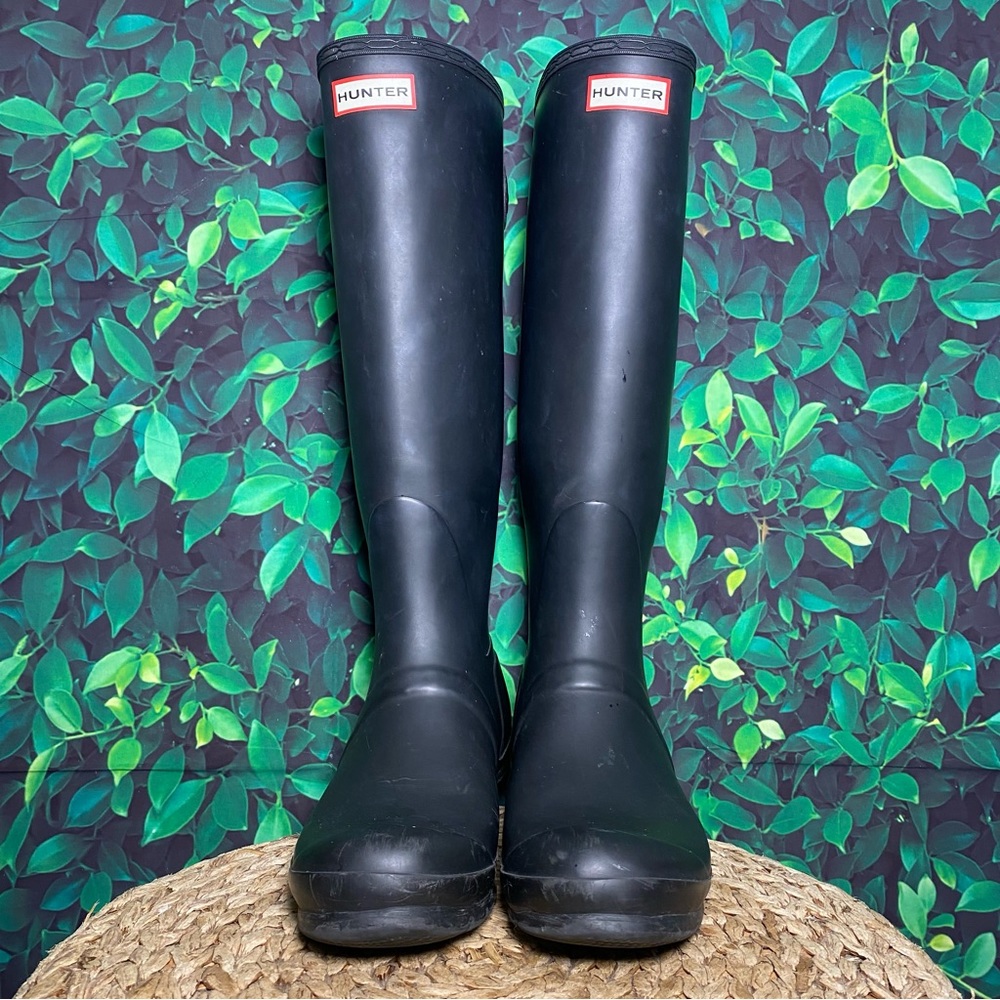 Hunter Black Rubber Rain Boots With Hunter Socks - Gem